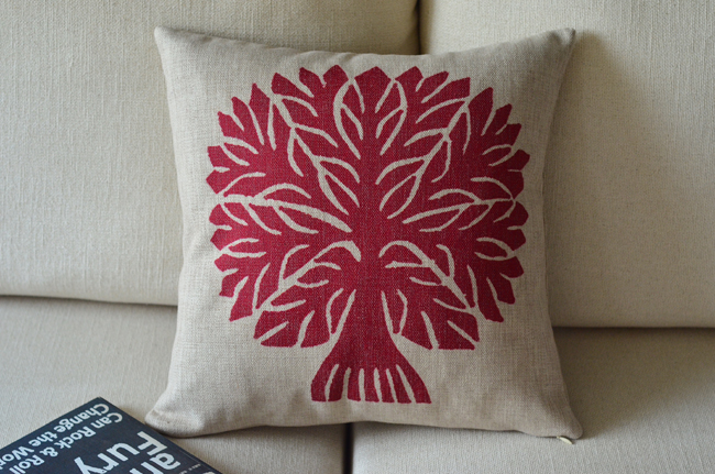 Big Tree Decorative Pillow on Luulla